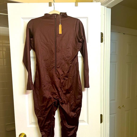 SKIMS | Pants & Jumpsuits | Skims By Kim Kardashian | Poshmark